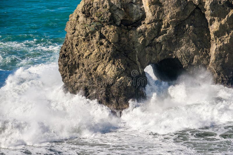 USA Pacific Coast, Arch Rock, Oregon State Stock Photo - Image of rock ...