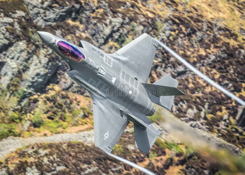 USAF F-35A Lightning II F35 Stock Photo - Image of flight, loop: 91966562