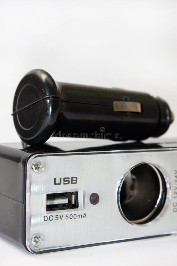 USB E Soquete Do Isqueiro Do Cigarro Para O Carro Imagem de Stock ...