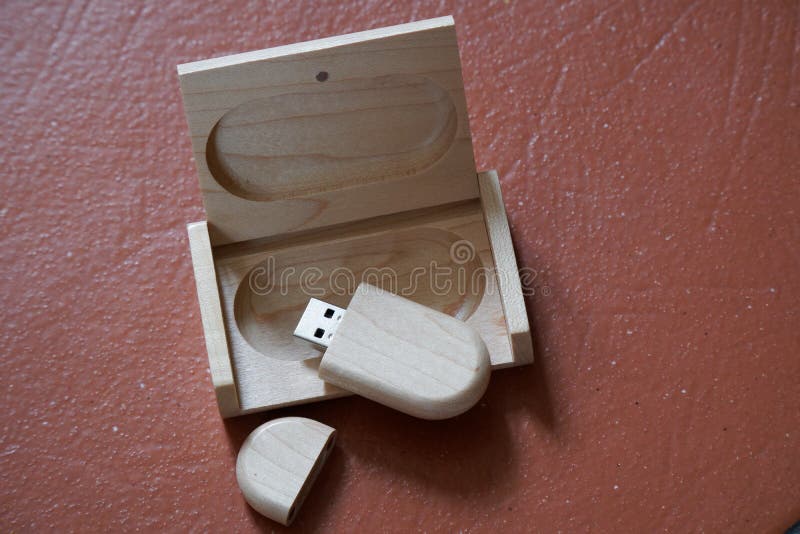 Usb Flash Drive with Wooden Surface in Box for USB Port Plug-in ...