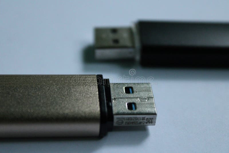 USB Pen Drive 32 GB Memory stock photo. Image of pink - 186629510