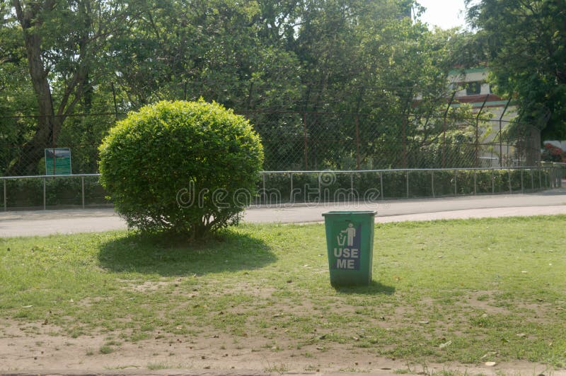 238 Use Dustbin Stock Photos - Free & Royalty-Free Stock Photos from ...