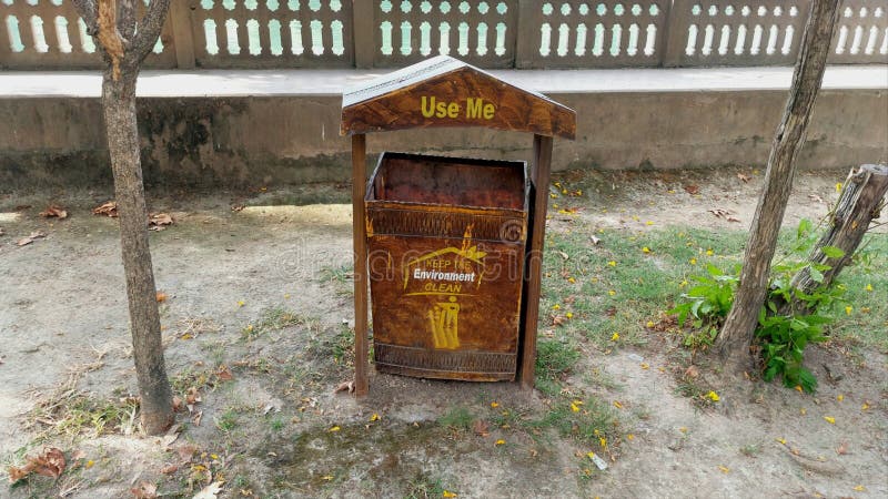 Use Me To Keep the Environment Neat and Clean Trash Bin Stock Image ...