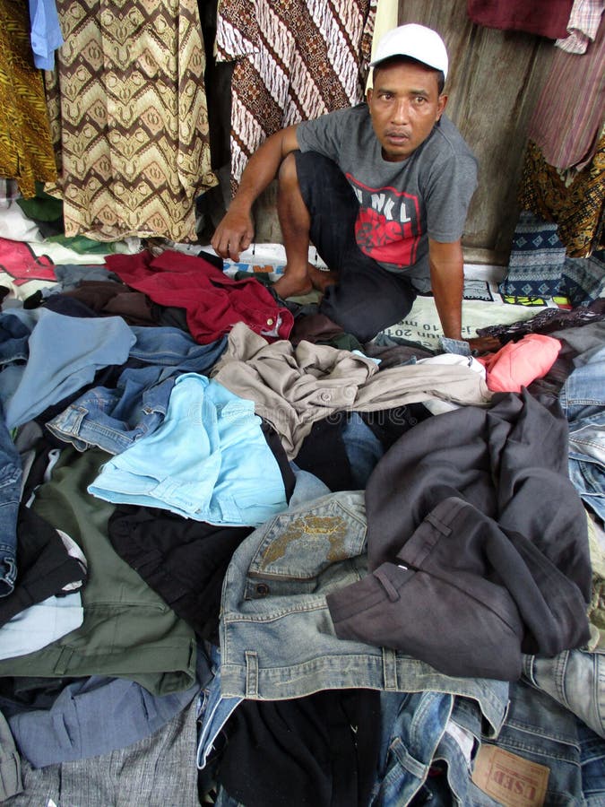 Used Clothing On Thrift Store Rack Stock Image - Image of store ...