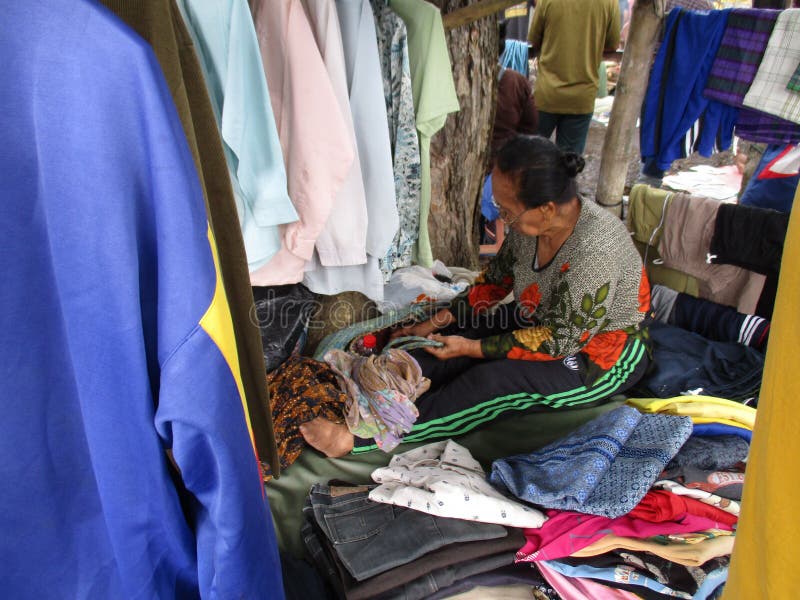 Used clothing editorial image. Image of traders, vendor - 69944660