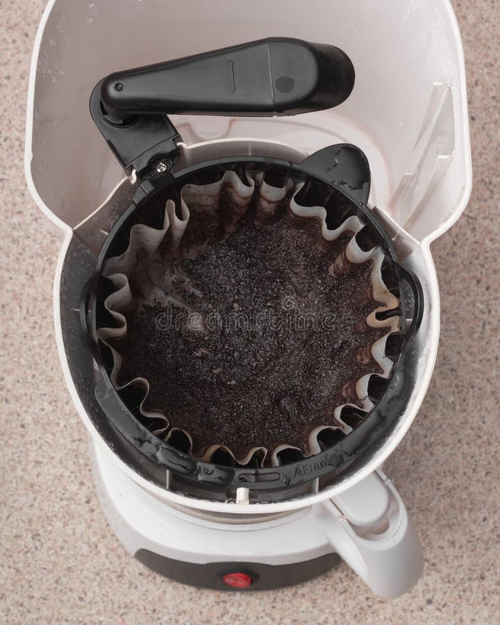 Used Coffee Filter editorial photography. Image of maker - 219445727