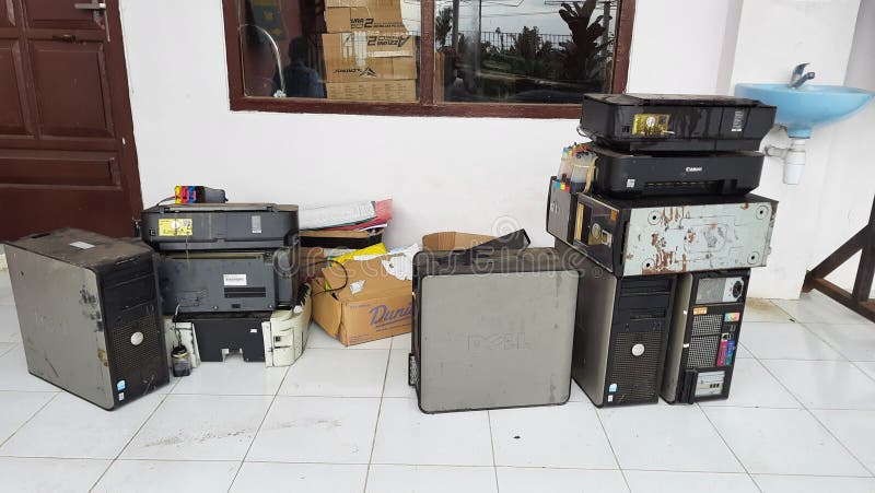 Used Goods that Have Been Damaged, Broken Computers Stock Photo - Image ...