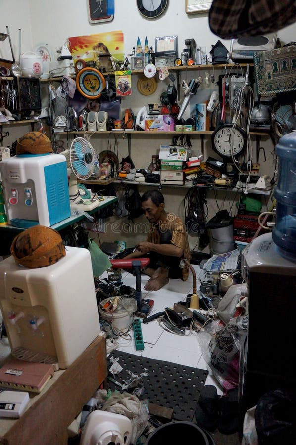 Used goods editorial stock photo. Image of traders, solo - 41821503