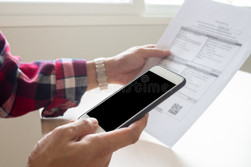 Uses Smartphone Scan QR Code or Barcode Stock Image - Image of ...