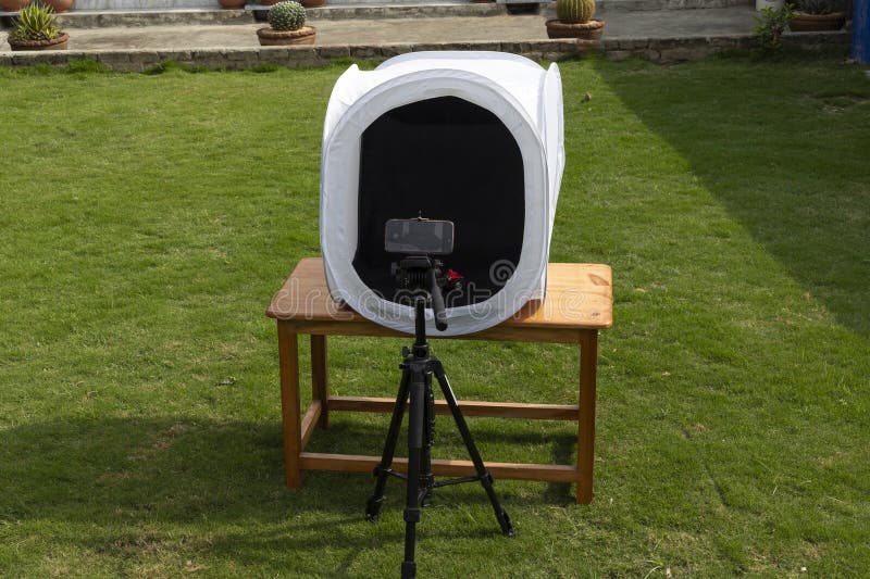 Using Mobile Phone for Product Photography with Translucent Light Tent ...