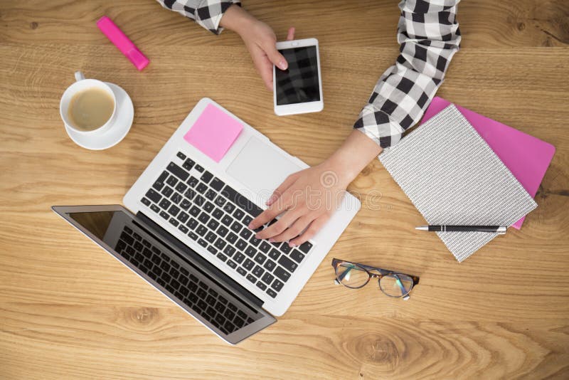 Using Phone during Studying Stock Image - Image of blogger, social ...