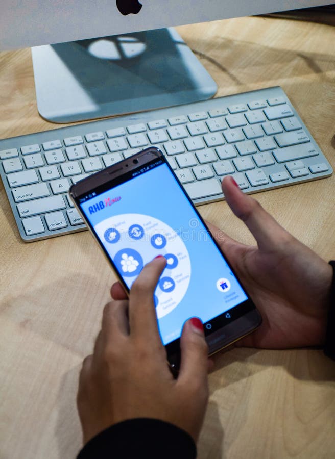 Using Smartphone Mobile Apps On-line Editorial Photo - Image of ...