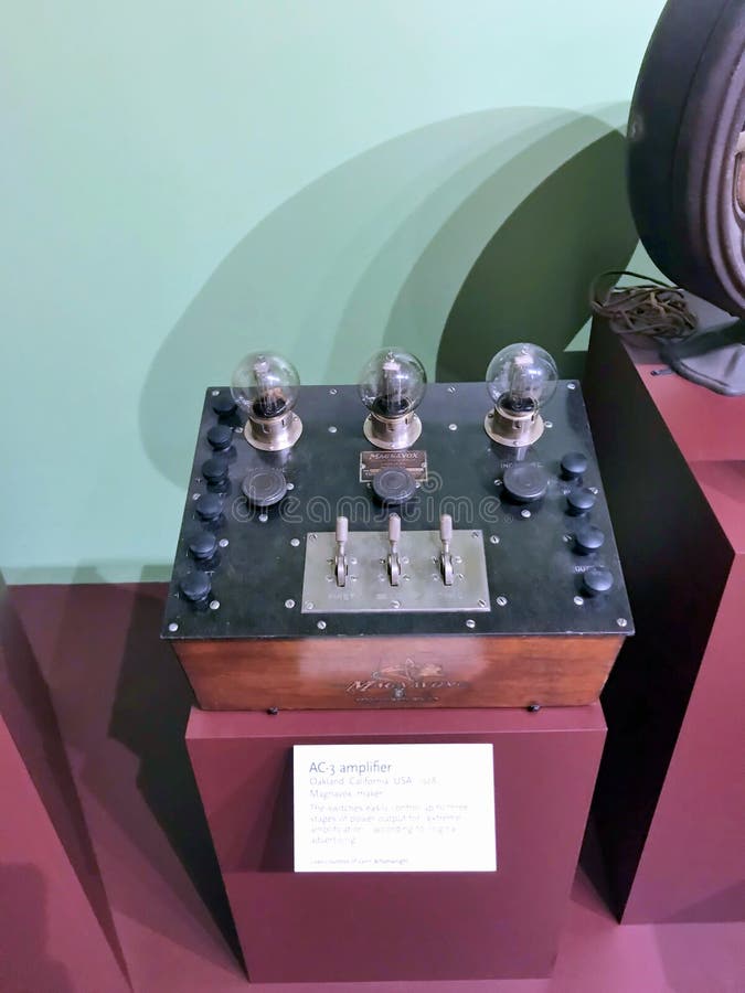 Magnavox AC-3 Three Stage Amplifier Editorial Image - Image of stage ...