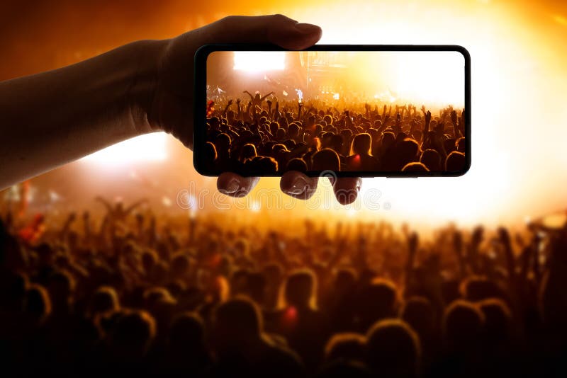 Using Technology at the Event. Mobile Phone in Hand Editorial Photo ...