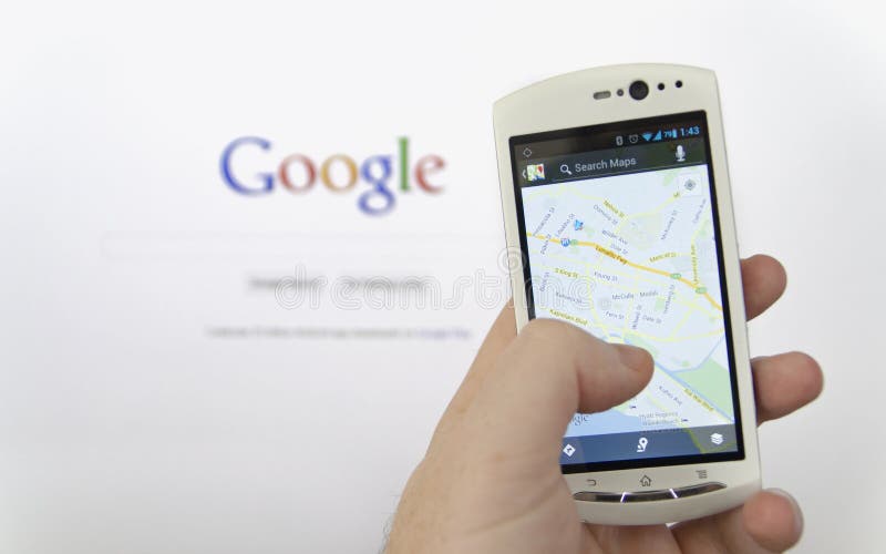 Uso de Google Maps fotografía editorial. Imagen de tacto - 31399222
