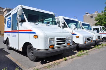 USPS postal vehicle editorial photography. Image of states - 24112247