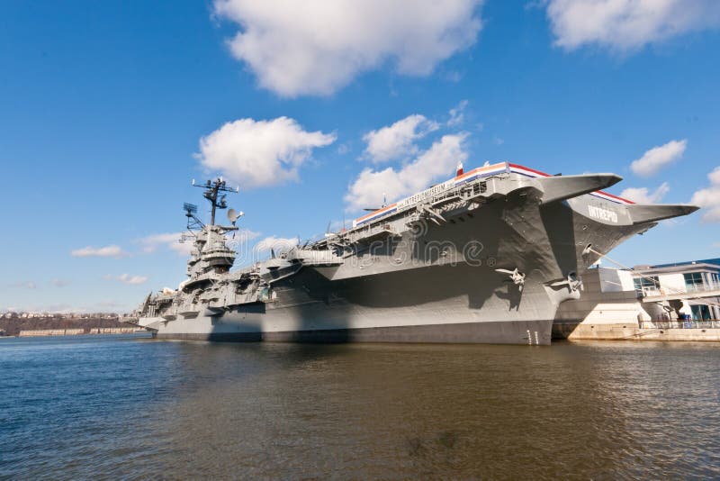 USS Intrepid Museum NYC editorial stock image. Image of harbor - 23113689