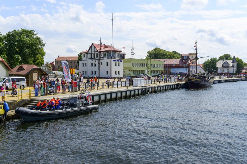 Ustka - Polen redaktionelles stockfotografie. Bild von polen - 56601782