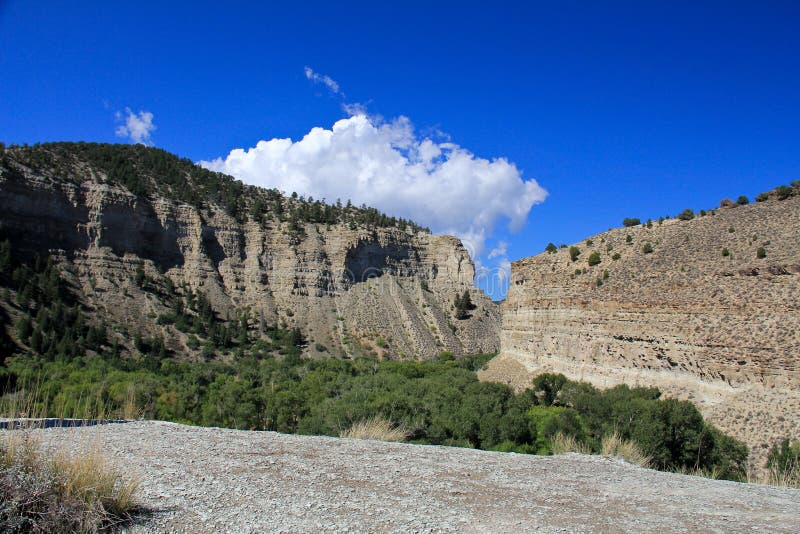 Utah: Shale Mountain Landscape Stock Photo - Image of erosion, hiking ...