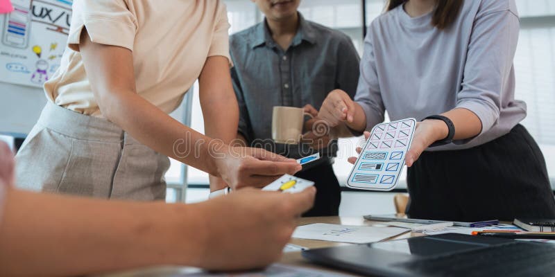 UX Developer and Ui Designer Brainstorm about Mobile App Interface ...