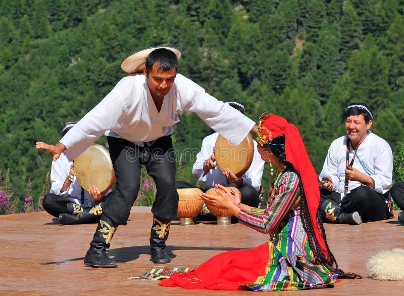 Uzbekistan Dance Group editorial stock photo. Image of alps - 20703543