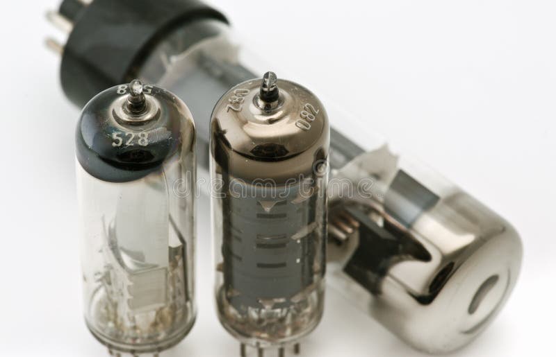 Válvulas electrónicas foto de archivo. Imagen de técnico - 23385180