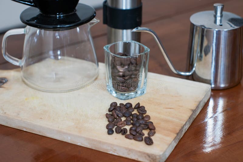 V60 Coffee Method of Making Coffee with Complete V60 Set Tools on the ...