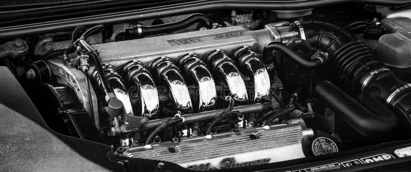 V6 engine editorial photo. Image of sports, alfa, super - 119790331