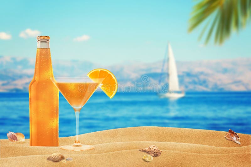 Vacanza Con Un Cocktail Sulla Spiaggia Fotografia Stock - Immagine di ...