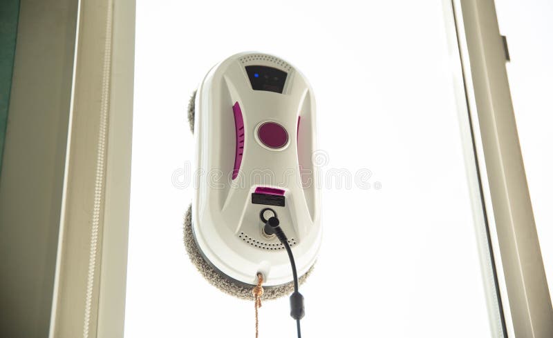 Vacuum Automatic Robot Window Cleaner Cleans Glass from Dirt without ...