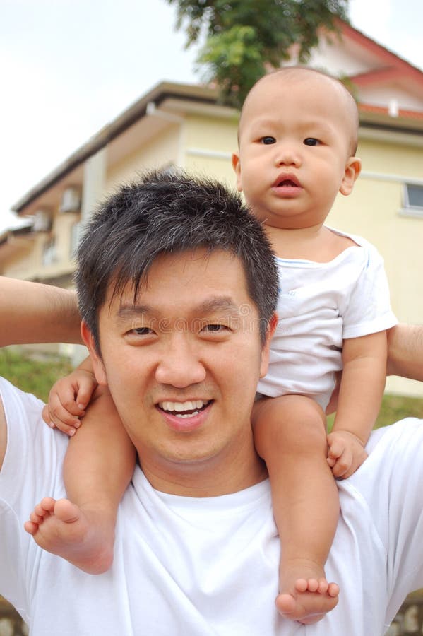Vader en zoon stock foto. Image of aziatisch, levensstijl - 14055498