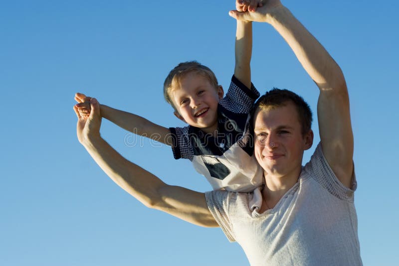 Vader en zoon. stock foto. Image of strand, mensen, kinderjaren - 6012428