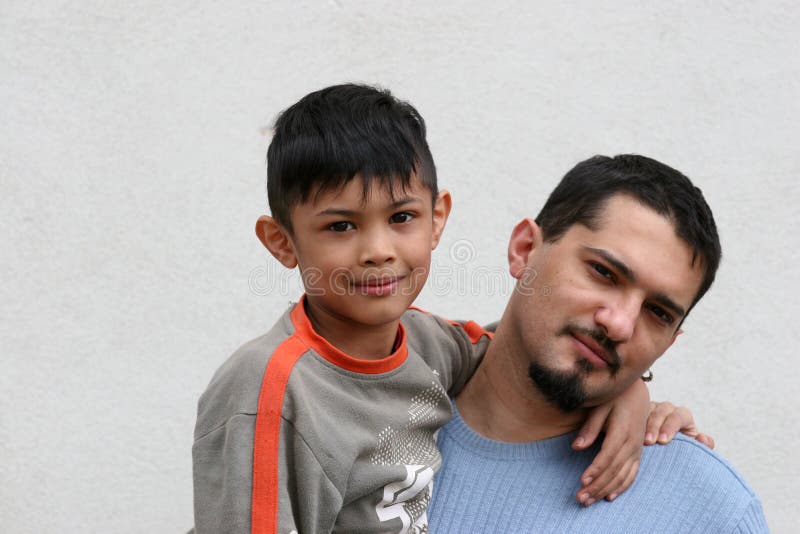 Vader en zoon stock afbeelding. Image of verwanten, mannetje - 783461