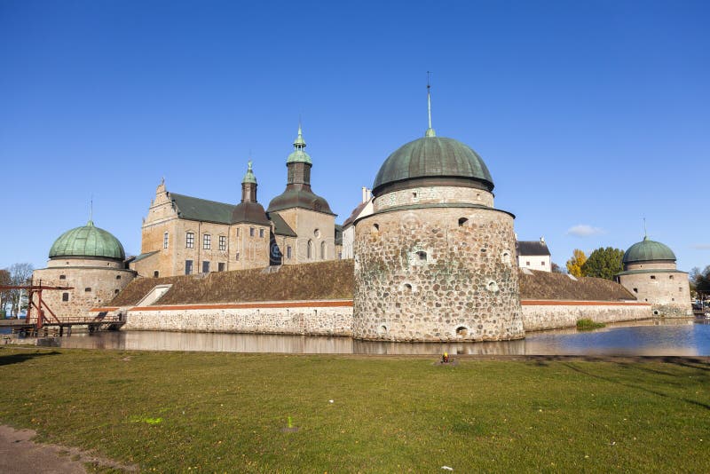 Vadstena slott arkivfoto. Bild av fasad, reflexion, himmel - 38887764