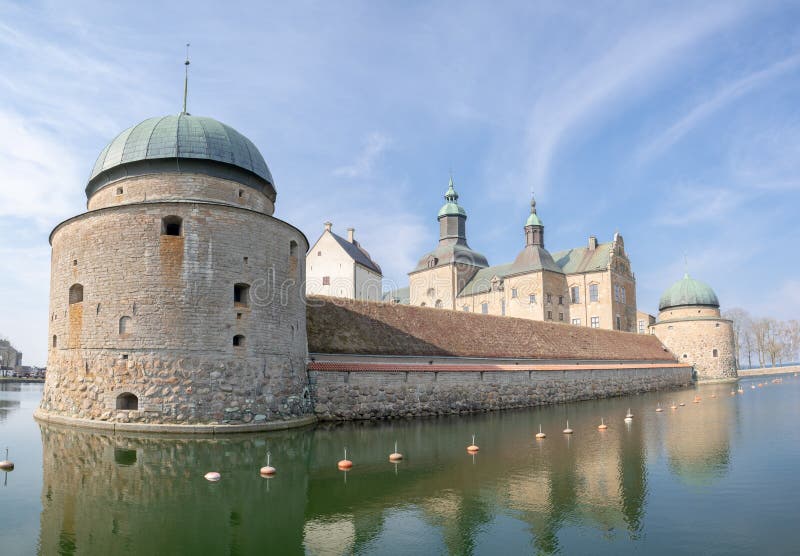 Vadstena Slott Under Sommar I Sverige Redaktionell Arkivfoto - Bild av ...