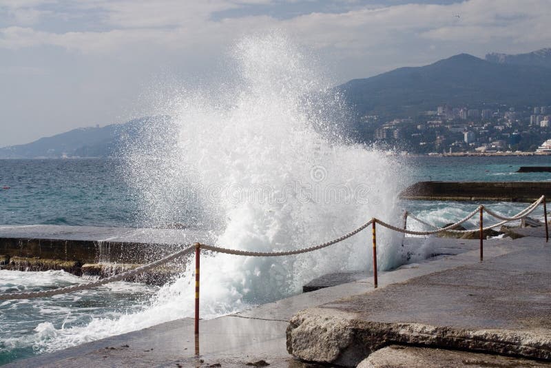 Vague De Ressac Photos Stock - Téléchargez 3,240 Photos libres de droits