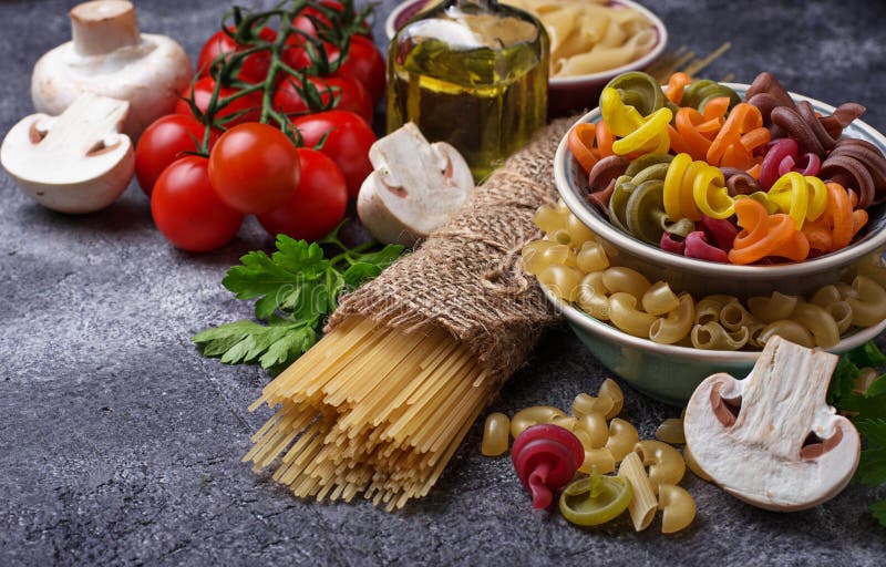 Italienska Matlagningmatingredienser Arkivfoto - Bild av kryddor ...