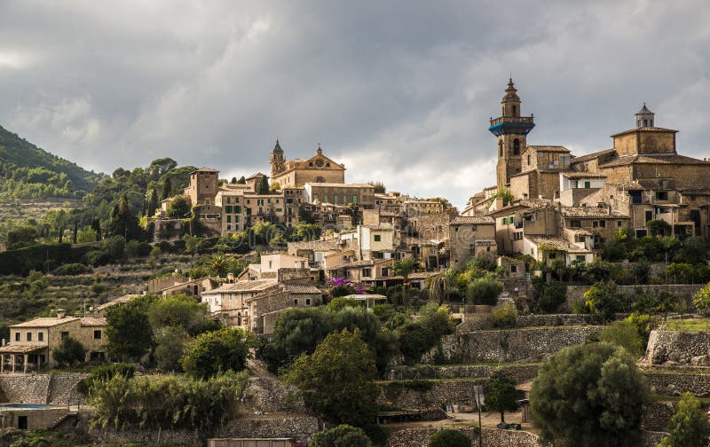 Igreja Em Valdemossa, Mallorca, Espanha Foto de Stock - Imagem de ...