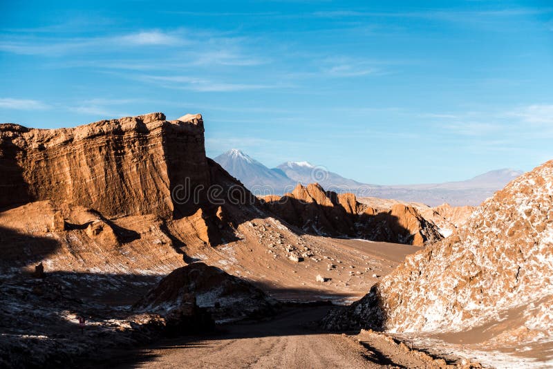 Vulcão, Vale Da Lua, Atacama, O Chile Foto de Stock - Imagem de céu ...