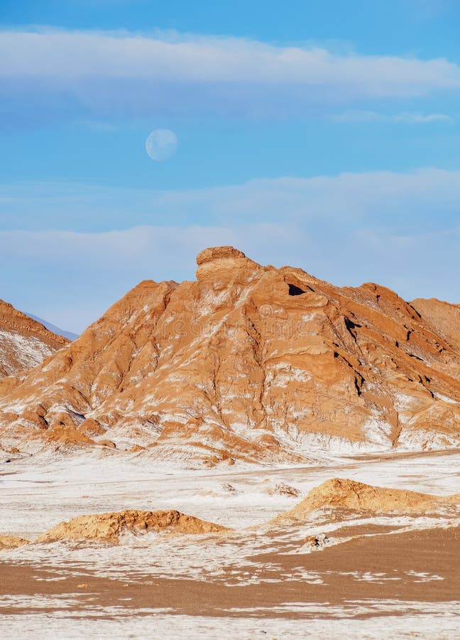 Vale Da Lua, Deserto De Atacama No Chile Imagem de Stock - Imagem de ...