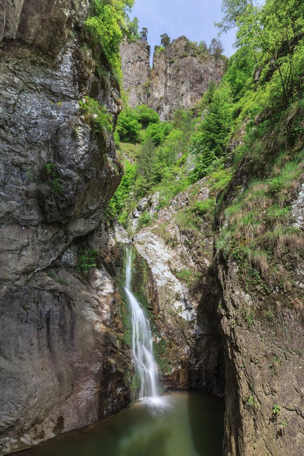 Valea Lui Stan Gorge in Romania Stock Photo - Image of pass, natural ...