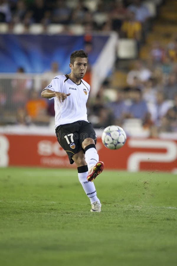 Valencia CF vs Chelsea editorial stock photo. Image of luis - 21375283