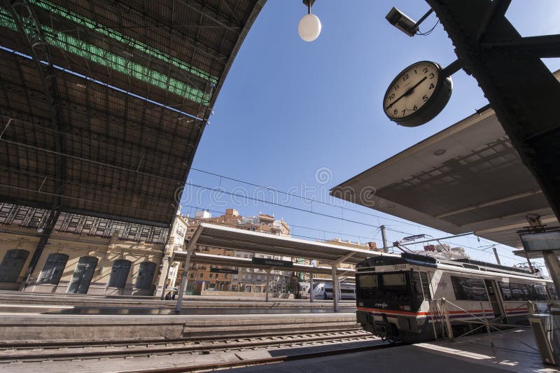 Valencia Train Station foto de stock editorial. Imagem de velocidade ...