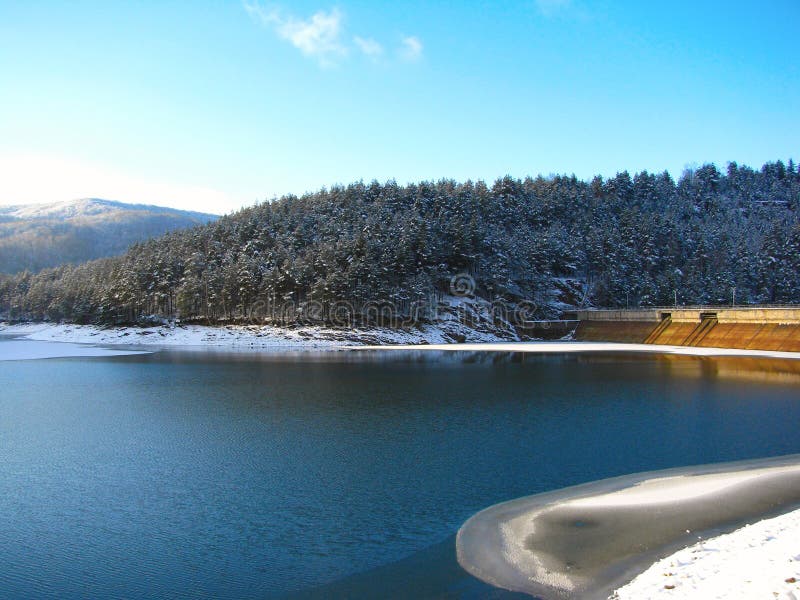Valiug dam on winter stock image. Image of severin, hills - 8170529