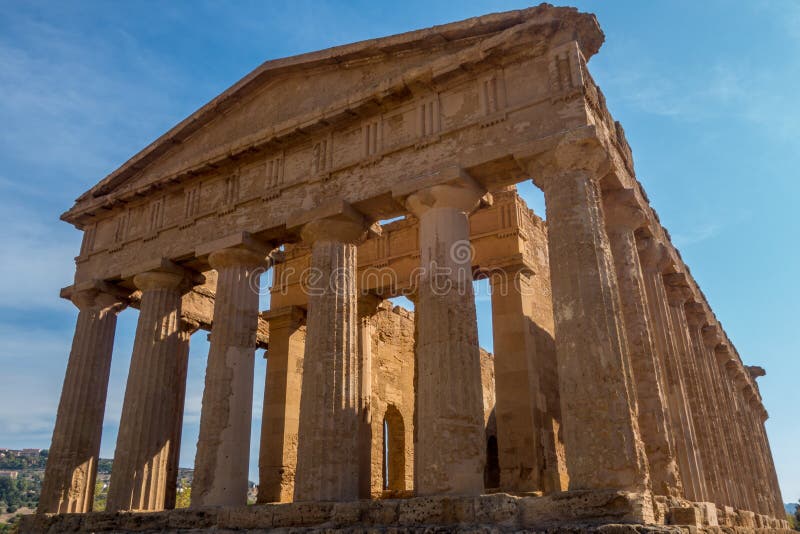 Valle Dei Templi in Agrigento Editorial Stock Photo - Image of doric ...