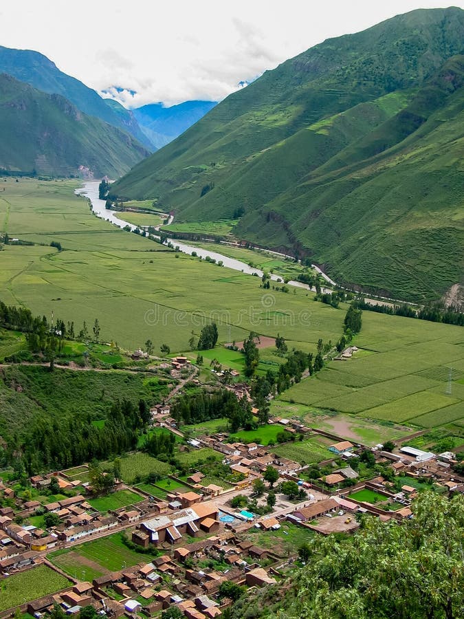 Viste Della Valle Sacra Da Mirador De Taray. Pisac Cusco Peru Immagine ...