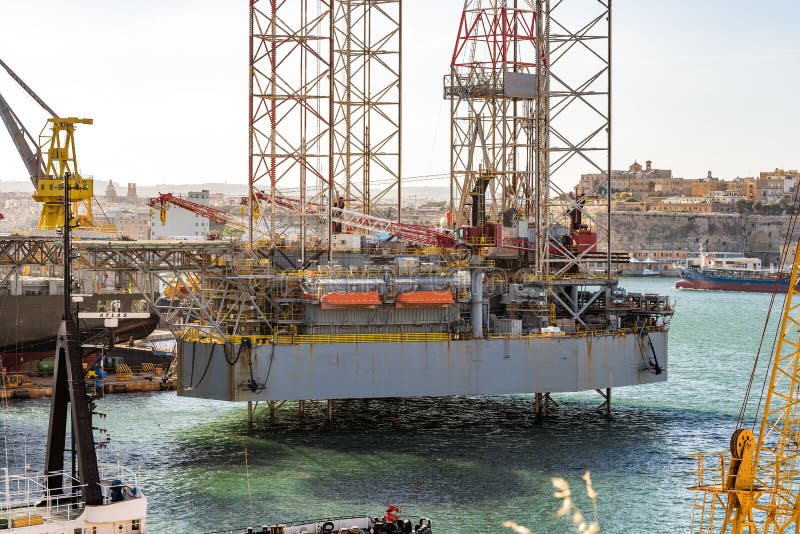 Valleta shipyard in Malta editorial stock image. Image of crane - 113428914