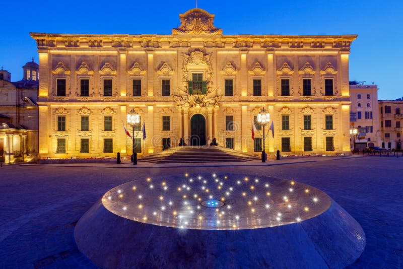 Valletta. Auberge De Castille. Stock Photo - Image of square, residence ...