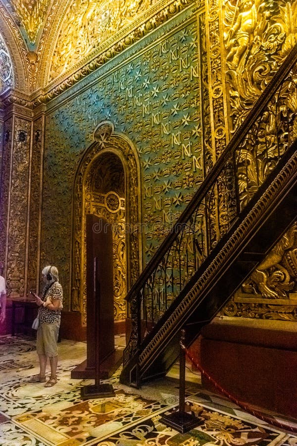 Valletta Malta 22 De Mayo De 2022 : Interior Dorado De La Cocatedral De ...