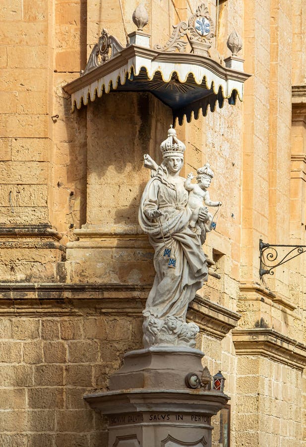 Statue of Mary and Jesus in Mdina Malta Editorial Photo - Image of ...